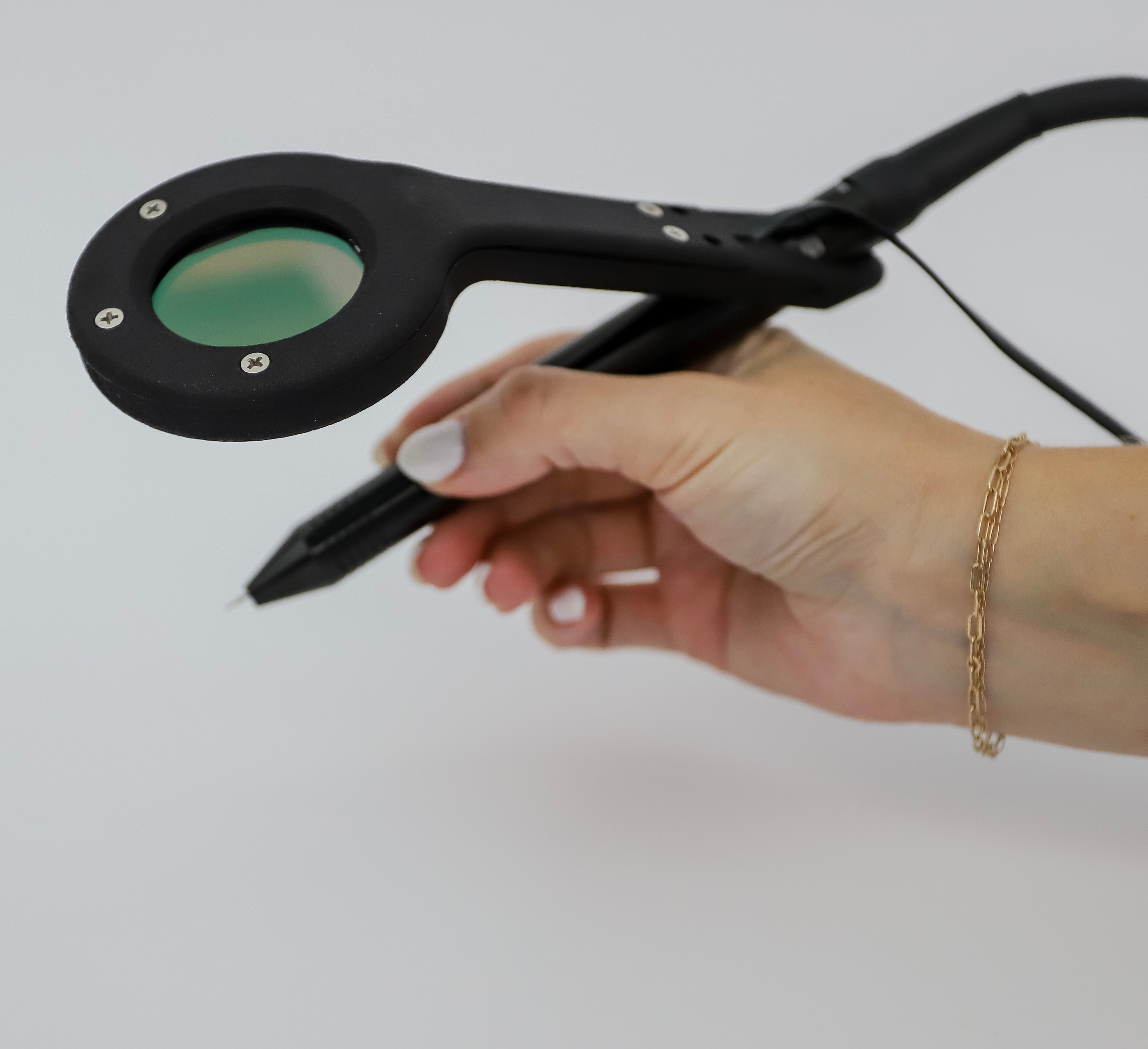 Can Permanent Jewelry Be Removed? – Stella + Rose Jewelry Supply