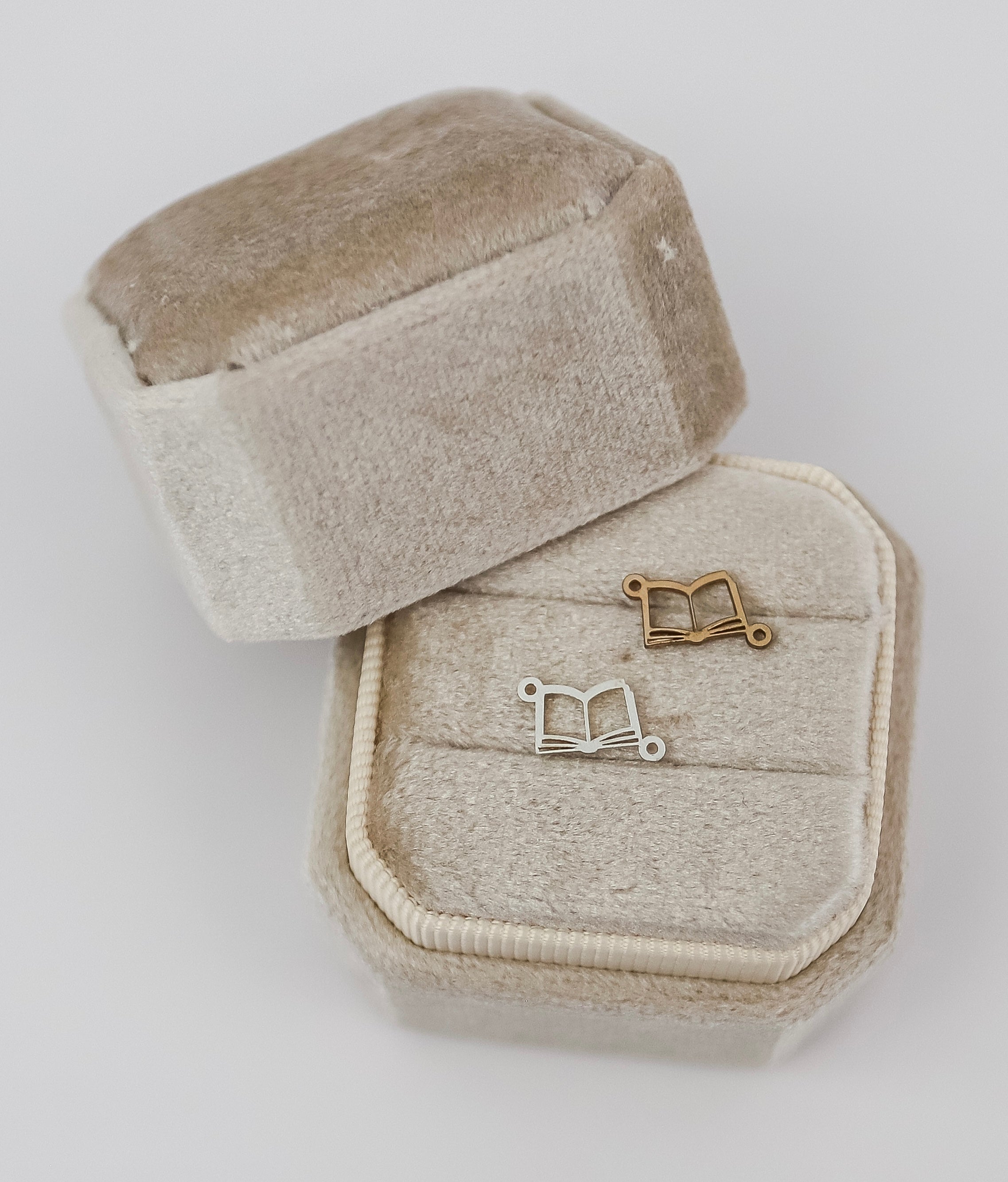 Book Connector – Stella + Rose Jewelry Supply